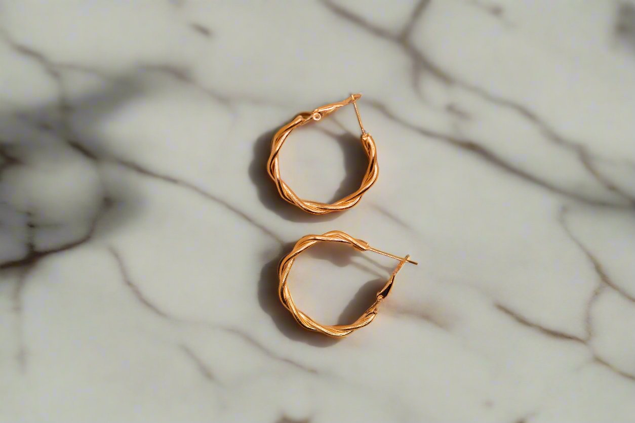 A Twisted Tale - Medium Hoop – Nala Finery